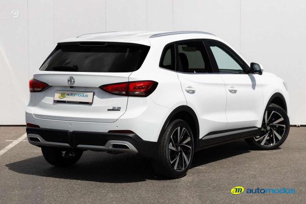 White MG ZS 2025 in Vilnius, with an engine capacity of 1.50 L and mileage of 16 thousand km for 22990 €, photo 2 on AUTOMOTO.COM.LV