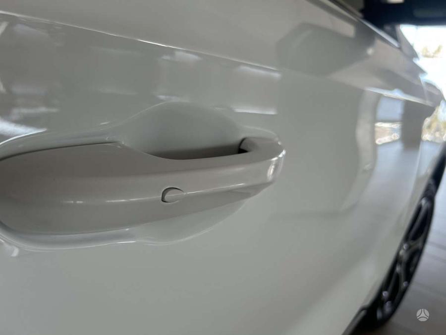 White MG ZS 2026 in Siauliai, with an engine capacity of 1.50 L and mileage of 0 thousand km for 23490 €, photo 9 on AUTOMOTO.COM.LV
