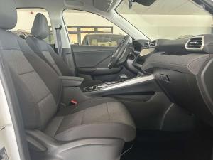 White MG ZS 2026 in Siauliai, with an engine capacity of 1.50 L and mileage of 0 thousand km for 23490 €, photo 13 on AUTOMOTO.COM.LV