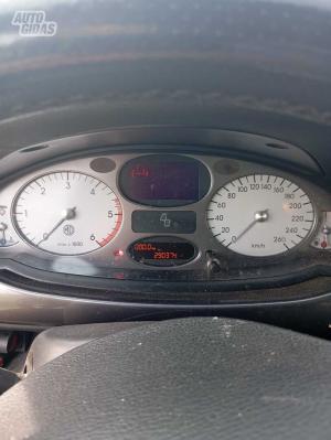 MG ZT 2003 in Alytus, with an engine capacity of 2.00 L and mileage of 290 thousand km for 800 €, photo 6 on AUTOMOTO.COM.LV