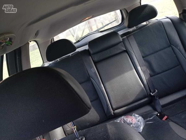 MG ZT 2003 in Alytus, with an engine capacity of 2.00 L and mileage of 290 thousand km for 800 €, photo 7 on AUTOMOTO.COM.LV