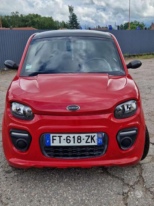 Red Microcar DUE 2020 in Kedainiai, with an engine capacity of 0.50 L and mileage of 31 thousand km for 7900 €, photo 2 on AUTOMOTO.COM.LV
