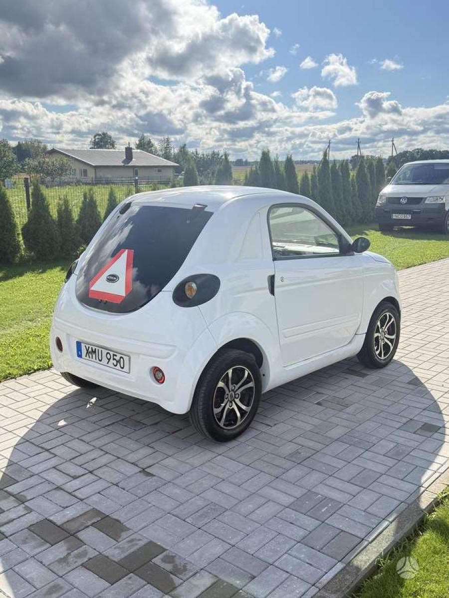 Balts Microcar DUE 2015 Šauļi, ar dzinēja tilpumu 0.40 L un nobraukumu 43 tūkst. km par 3450 €, foto 5 vietnē AUTOMOTO.COM.LV