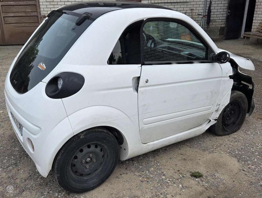 White Microcar DUE 2022 in Taurage, with an engine capacity of 0.50 L and mileage of 33 thousand km for 3250 €, photo 6 on AUTOMOTO.COM.LV