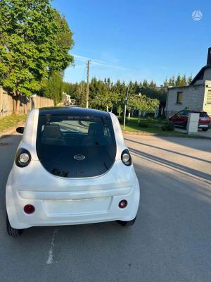 Balts Microcar DUE 2023 Tauragė, ar dzinēja tilpumu 0.50 L un nobraukumu 19 tūkst. km par 7500 €, foto 5 vietnē AUTOMOTO.COM.LV