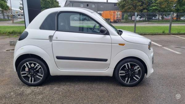 White Microcar DUE 2022 in Siauliai, with an engine capacity of 0.50 L and mileage of 25 thousand km for 5999 €, photo 7 on AUTOMOTO.COM.LV