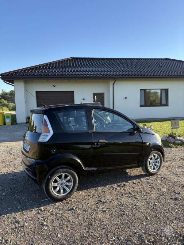 Black Microcar Mgo 2010 in Siauliai, with an engine capacity of 0.51 L and mileage of 87 thousand km for 2900 €, photo 3 on AUTOMOTO.COM.LV