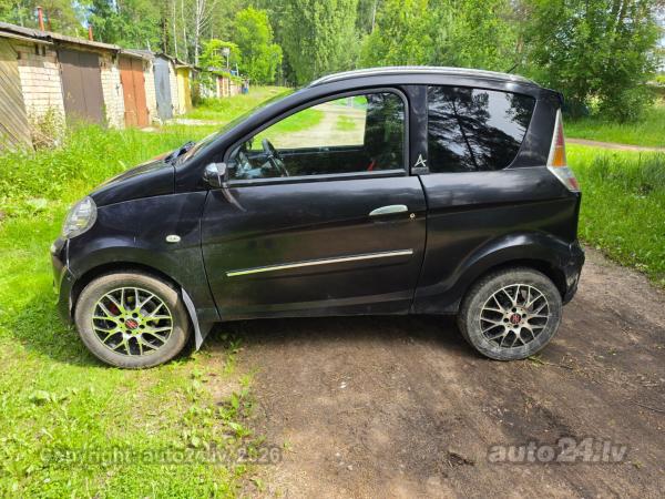 Black Microcar M.GO 2013 in Johvi, with an engine capacity of 0.50 L and mileage of 24 thousand km for 3500 €, photo 3 on AUTOMOTO.COM.LV