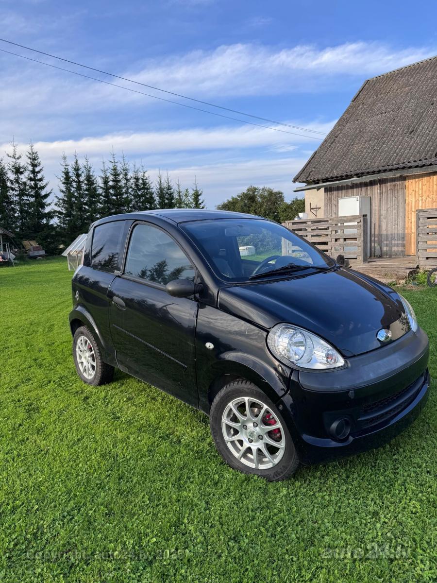 Melns Microcar M.GO 2014 Tallina, ar dzinēja tilpumu 0.48 L un nobraukumu 85 tūkst. km par 3990 €, foto 1 vietnē AUTOMOTO.COM.LV