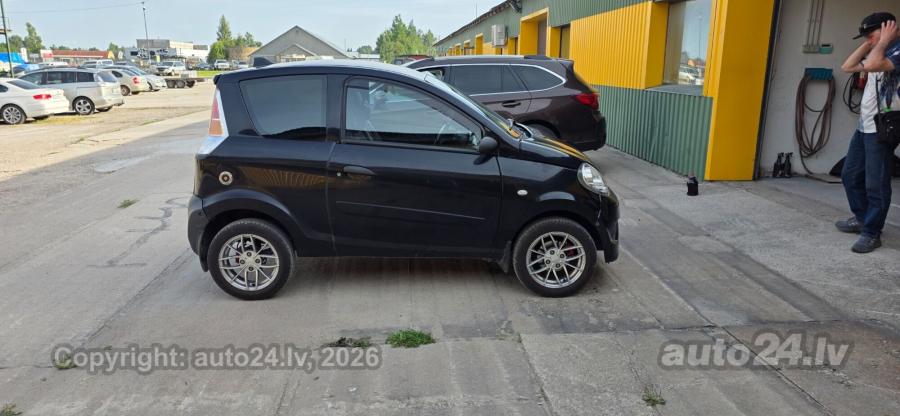 Black Microcar M.GO 2014 in Tallinn, with an engine capacity of 0.49 L and mileage of 0 thousand km for 4900 €, photo 8 on AUTOMOTO.COM.LV