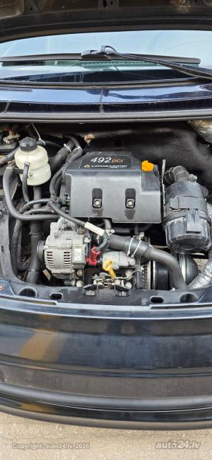 Black Microcar M.GO 2014 in Tallinn, with an engine capacity of 0.49 L and mileage of 0 thousand km for 4900 €, photo 17 on AUTOMOTO.COM.LV