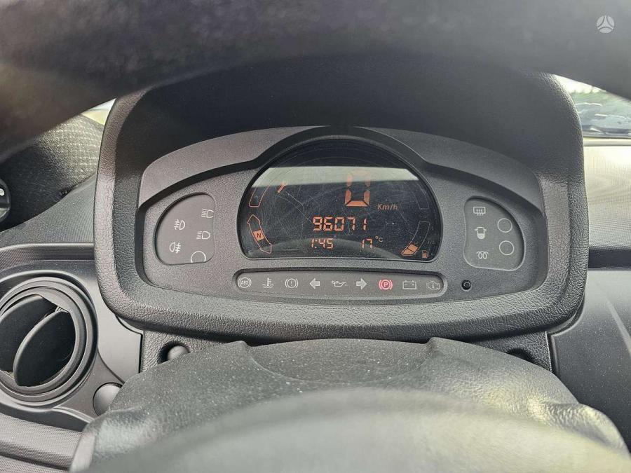 Zils Microcar Mgo 2013 Alīta, ar dzinēja tilpumu 0.48 L un nobraukumu 96 tūkst. km par 4200 €, foto 17 vietnē AUTOMOTO.COM.LV