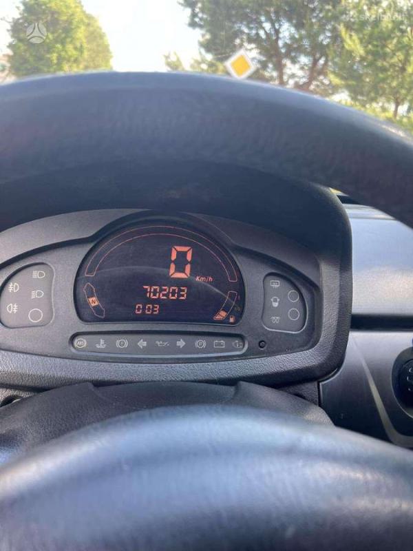 Pelēks Microcar Mgo 2011 Lazdijai, ar dzinēja tilpumu 0.40 L un nobraukumu 70 tūkst. km par 3450 €, foto 7 vietnē AUTOMOTO.COM.LV
