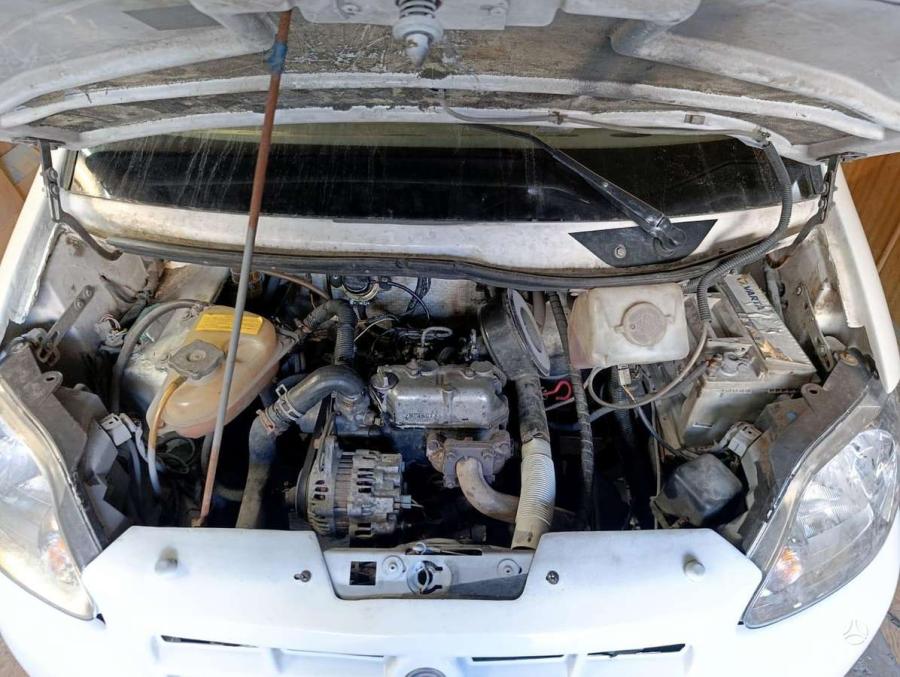 White Microcar Mgo 2011 in Vilnius, with an engine capacity of 0.65 L and mileage of 65 thousand km for 3199 €, photo 9 on AUTOMOTO.COM.LV