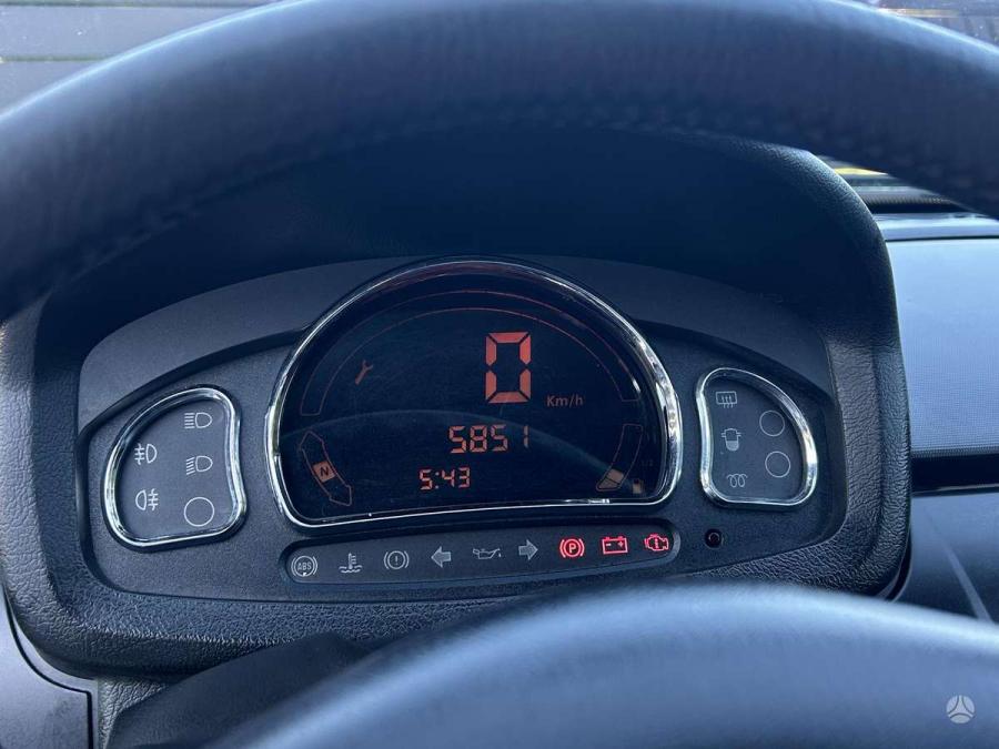 Balts Microcar Mgo 2012 Birštonas, ar dzinēja tilpumu 0.50 L un nobraukumu 6 tūkst. km par 3840 €, foto 15 vietnē AUTOMOTO.COM.LV