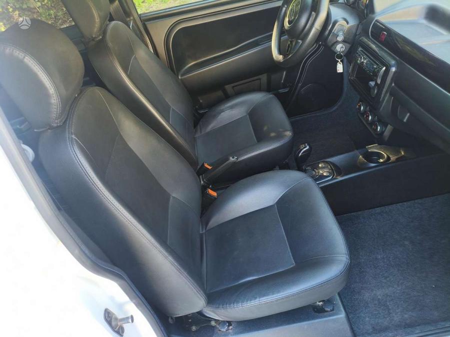 White Microcar Mgo 2021 in Kaunas, with an engine capacity of 0.00 L and mileage of 28 thousand km for 7999 €, photo 8 on AUTOMOTO.COM.LV