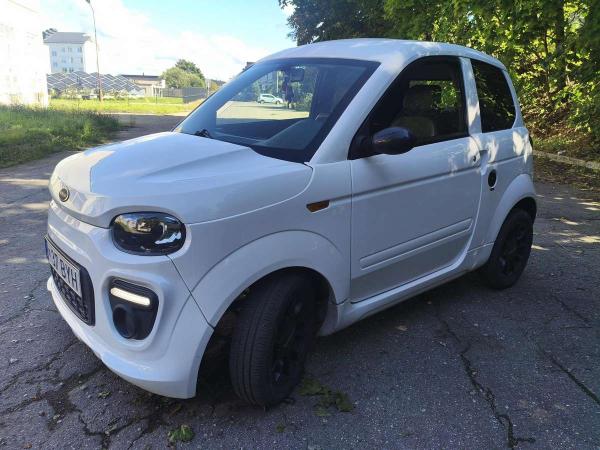 White Microcar Mgo 2021 in Kaunas, with an engine capacity of 0.00 L and mileage of 28 thousand km for 7999 €, photo 3 on AUTOMOTO.COM.LV