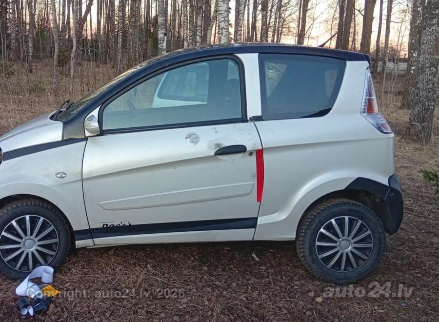 White Microcar M.GO 2011 in Kohtla-Jarve, with an engine capacity of 0.00 L and mileage of 0 thousand km for 3490 €, photo 1 on AUTOMOTO.COM.LV