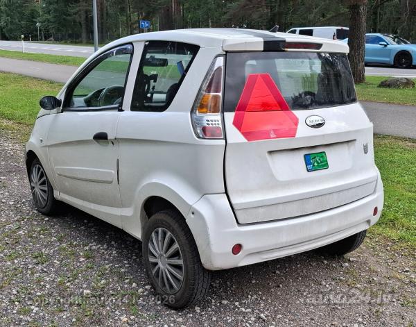 Balts Microcar M.GO 2011 Paide, ar dzinēja tilpumu 0.51 L un nobraukumu 0 tūkst. km par 2790 €, foto 4 vietnē AUTOMOTO.COM.LV