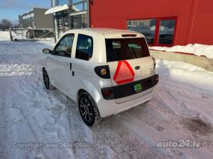 Balts Microcar M.GO 2015 Tallina, ar dzinēja tilpumu 0.51 L un nobraukumu 51 tūkst. km par 6800 €, foto 4 vietnē AUTOMOTO.COM.LV