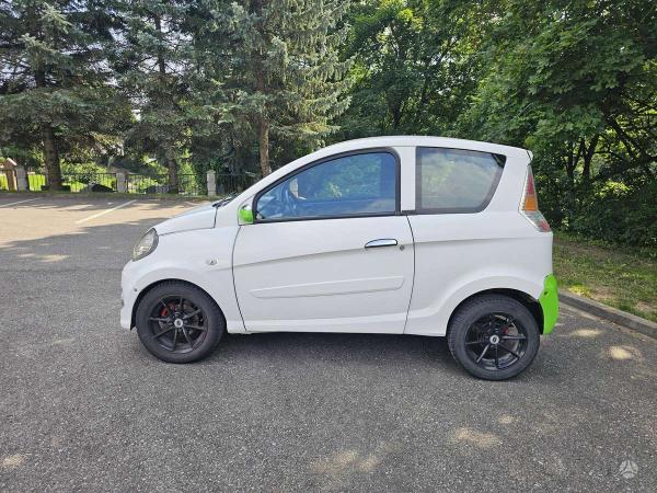 White Microcar Mgo 2013 in Kaunas, with an engine capacity of 0.51 L and mileage of 51 thousand km for 6000 €, photo 2 on AUTOMOTO.COM.LV