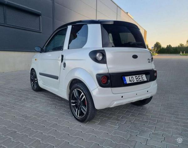 White Microcar Mgo 2023 in Siauliai, with an engine capacity of 0.48 L and mileage of 16 thousand km for 7900 €, photo 5 on AUTOMOTO.COM.LV