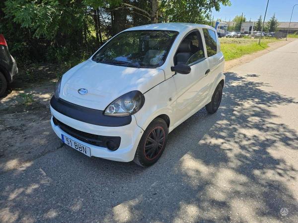 White Microcar Mgo 2011 in Kaunas, with an engine capacity of 0.51 L and mileage of 70 thousand km for 2300 €, photo 2 on AUTOMOTO.COM.LV