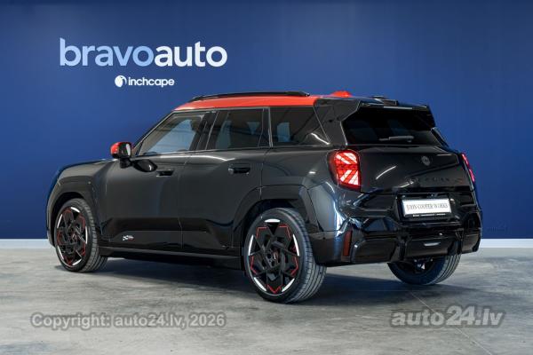 Melns MINI Aceman 2026 Tallina, ar dzinēja tilpumu 0.00 L un nobraukumu 5 tūkst. km par 39950 €, foto 4 vietnē AUTOMOTO.COM.LV