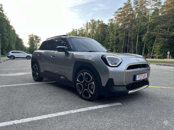 Grey MINI Aceman 2025 in Klaipeda, with an engine capacity of 0.00 L and mileage of 11 thousand km for 29000 €, photo 2 on AUTOMOTO.COM.LV