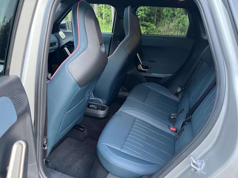 Grey MINI Aceman 2025 in Klaipeda, with an engine capacity of 0.00 L and mileage of 11 thousand km for 29000 €, photo 8 on AUTOMOTO.COM.LV