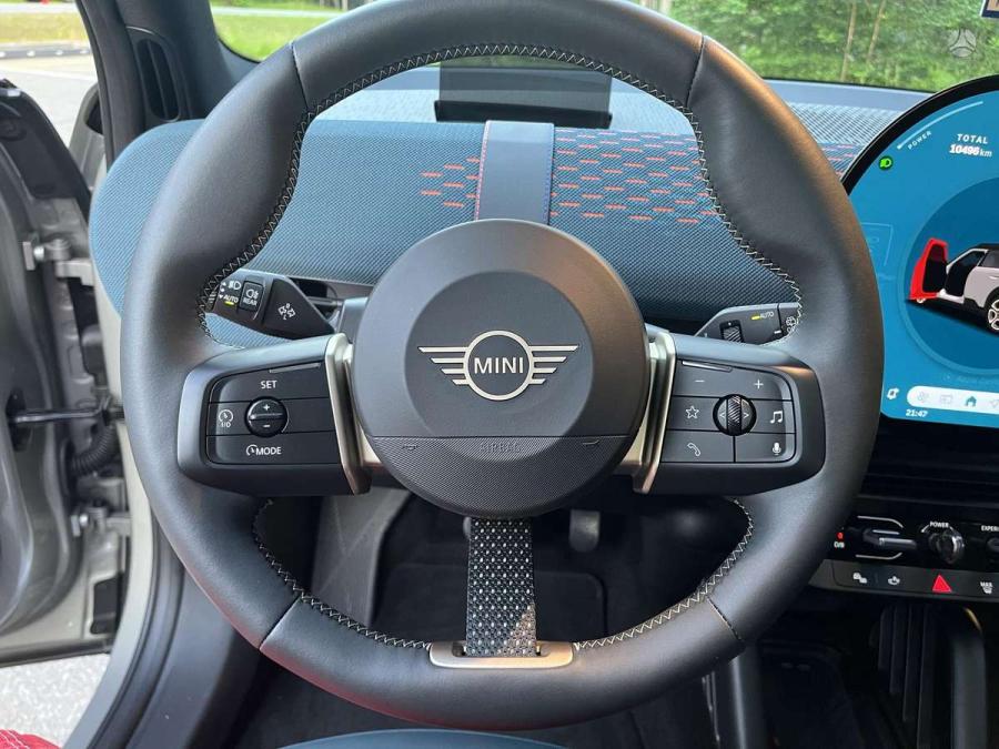 Grey MINI Aceman 2025 in Klaipeda, with an engine capacity of 0.00 L and mileage of 11 thousand km for 29000 €, photo 20 on AUTOMOTO.COM.LV