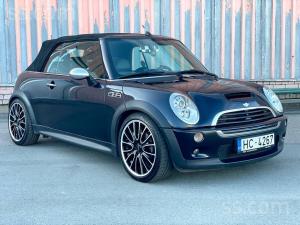 Black MINI Cabrio 2008 in Riga, with an engine capacity of 1.60 L and mileage of 265 thousand km for 5250 €, photo 4 on AUTOMOTO.COM.LV