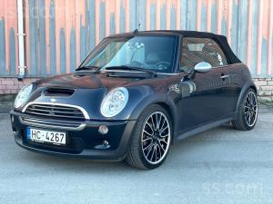 Black MINI Cabrio 2008 in Riga, with an engine capacity of 1.60 L and mileage of 265 thousand km for 5250 €, photo 7 on AUTOMOTO.COM.LV