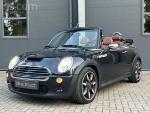 Blue MINI Cabrio 2008 in Talsi, with an engine capacity of 1.60 L and mileage of 155 thousand km for 6490 €, photo 5 on AUTOMOTO.COM.LV