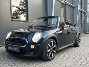 Blue MINI Cabrio 2008 in Talsi, with an engine capacity of 1.60 L and mileage of 155 thousand km for 6490 €, photo 6 on AUTOMOTO.COM.LV
