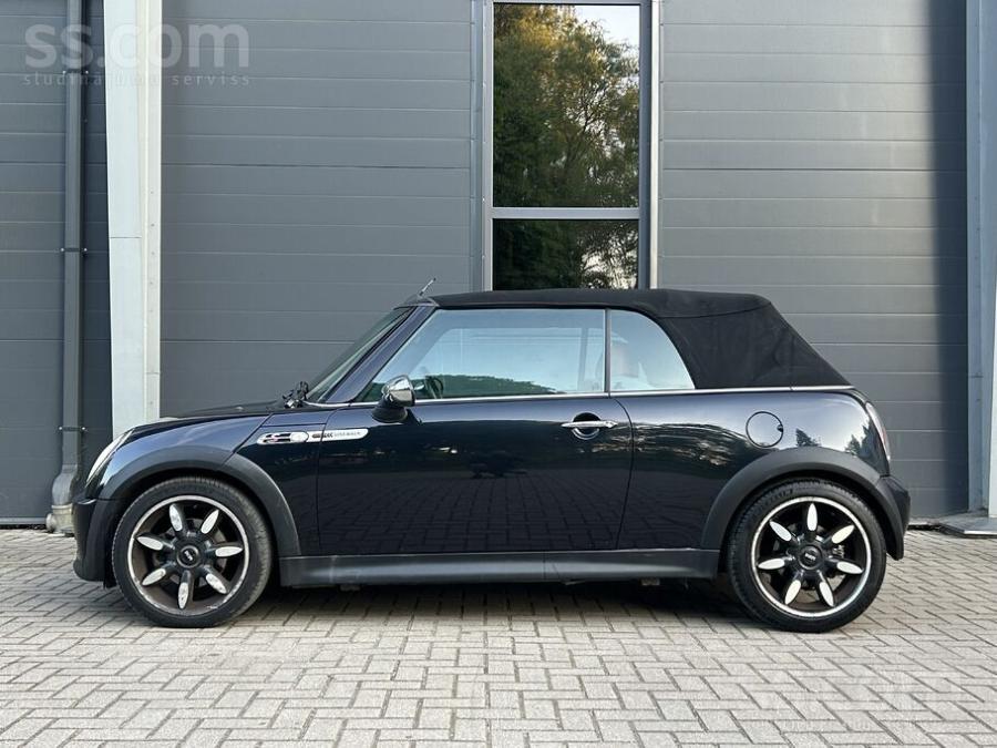 Blue MINI Cabrio 2008 in Talsi, with an engine capacity of 1.60 L and mileage of 155 thousand km for 6490 €, photo 16 on AUTOMOTO.COM.LV