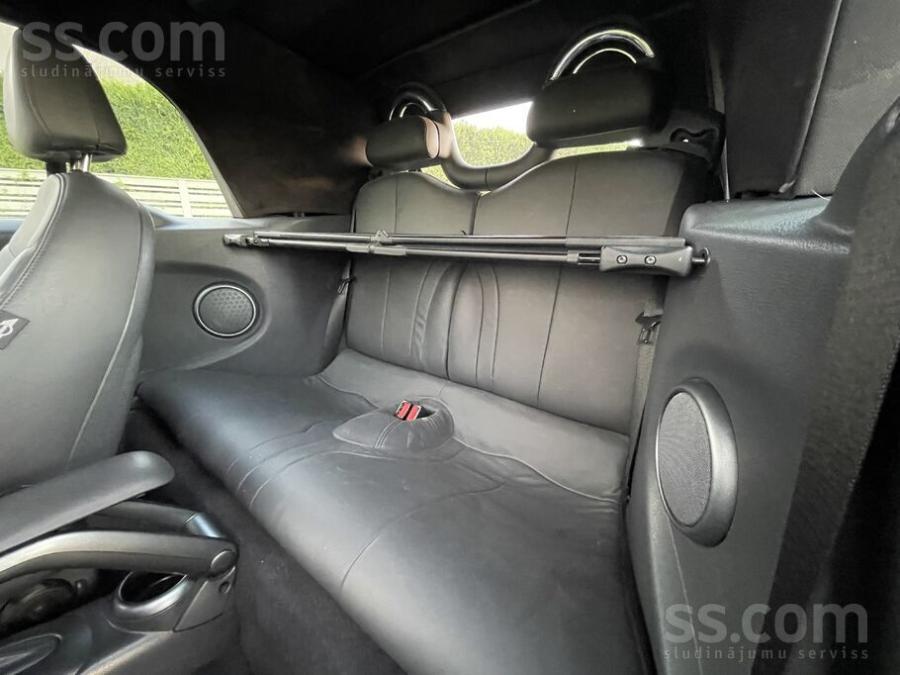 Blue MINI Cabrio 2008 in Riga, with an engine capacity of 1.60 L and mileage of 269 thousand km for 2999 €, photo 9 on AUTOMOTO.COM.LV