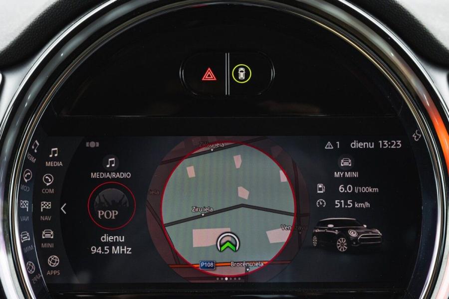 Black MINI Clubman 2022 in Ventspils, with an engine capacity of 1.50 L and mileage of 97 thousand km for 14850 €, photo 20 on AUTOMOTO.COM.LV