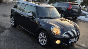 Black MINI Clubman 2008 in Klaipeda, with an engine capacity of 1.60 L and mileage of 321 thousand km for 2900 €, photo 3 on AUTOMOTO.COM.LV