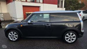 Black MINI Clubman 2008 in Klaipeda, with an engine capacity of 1.60 L and mileage of 321 thousand km for 2900 €, photo 4 on AUTOMOTO.COM.LV