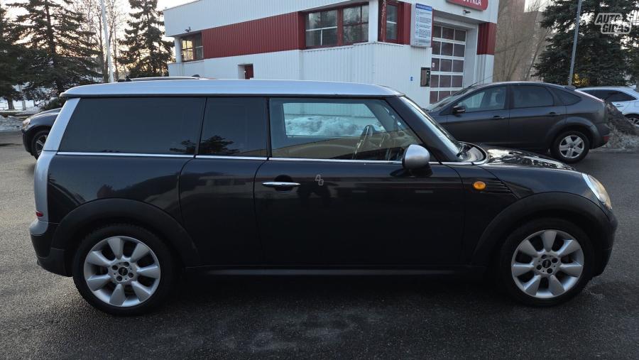 Black MINI Clubman 2008 in Klaipeda, with an engine capacity of 1.60 L and mileage of 321 thousand km for 2900 €, photo 5 on AUTOMOTO.COM.LV