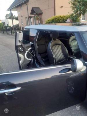 Black MINI Clubman 2008 in Klaipeda, with an engine capacity of 1.60 L and mileage of 321 thousand km for 2700 €, photo 21 on AUTOMOTO.COM.LV