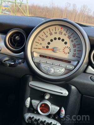 Melns MINI Clubman 2009 Aizkraukle, ar dzinēja tilpumu 1.60 L un nobraukumu 0 tūkst. km par 2550 €, foto 6 vietnē AUTOMOTO.COM.LV
