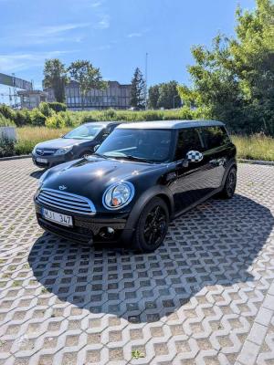 Black MINI Clubman 2010 in Klaipeda, with an engine capacity of 1.60 L and mileage of 239 thousand km for 3600 €, photo  on AUTOMOTO.COM.LV