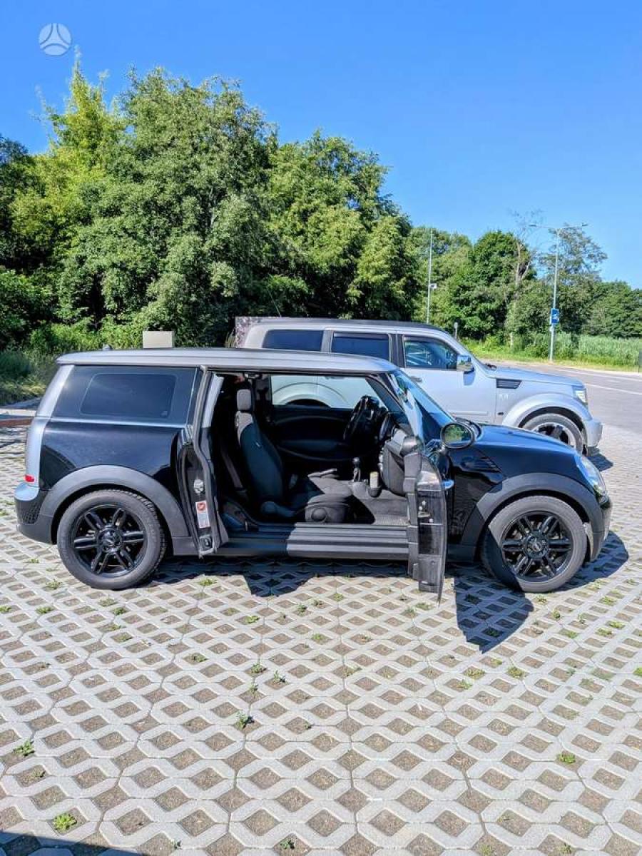 Black MINI Clubman 2010 in Klaipeda, with an engine capacity of 1.60 L and mileage of 239 thousand km for 3600 €, photo 9 on AUTOMOTO.COM.LV