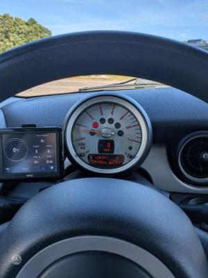 Black MINI Clubman 2010 in Klaipeda, with an engine capacity of 1.60 L and mileage of 239 thousand km for 3600 €, photo 14 on AUTOMOTO.COM.LV