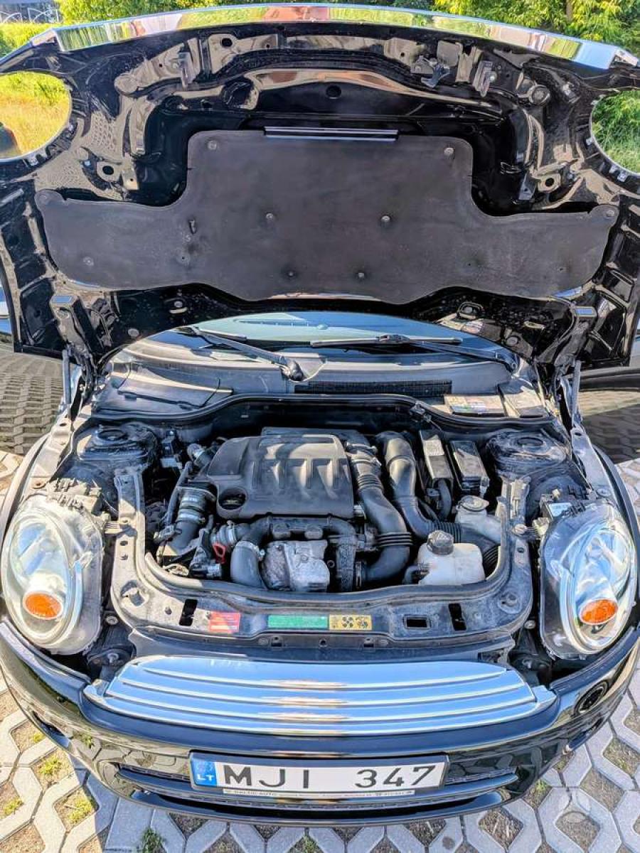 Black MINI Clubman 2010 in Klaipeda, with an engine capacity of 1.60 L and mileage of 239 thousand km for 3600 €, photo 15 on AUTOMOTO.COM.LV