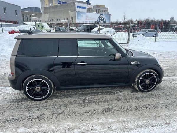 Black MINI Clubman 2013 in Panevezys, with an engine capacity of 2.00 L and mileage of 173 thousand km for 6600 €, photo 9 on AUTOMOTO.COM.LV
