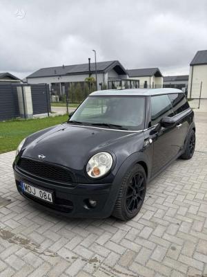 Black MINI Clubman 2007 in Kaunas, with an engine capacity of 1.56 L and mileage of 247 thousand km for 3400 €, photo  on AUTOMOTO.COM.LV