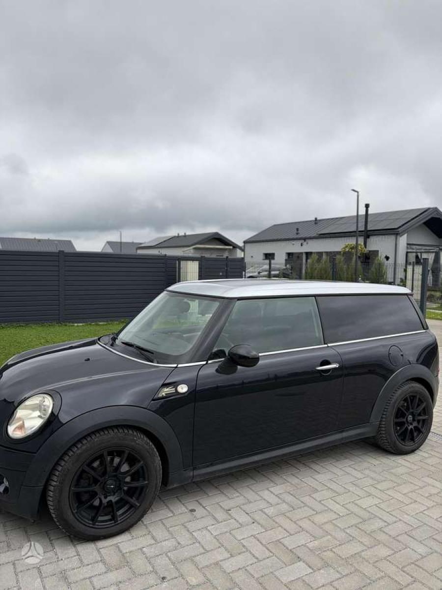 Black MINI Clubman 2007 in Kaunas, with an engine capacity of 1.56 L and mileage of 247 thousand km for 3400 €, photo 7 on AUTOMOTO.COM.LV